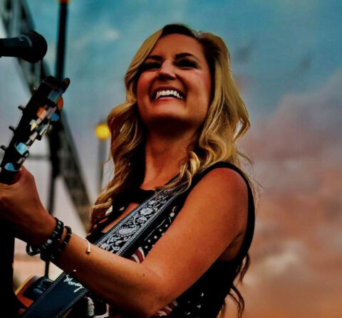 KC Johns | Singer, Songwriter, Model